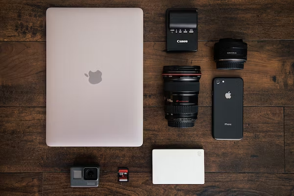 Turn Old Tech into Cash: Sell & Recycle Your Devices